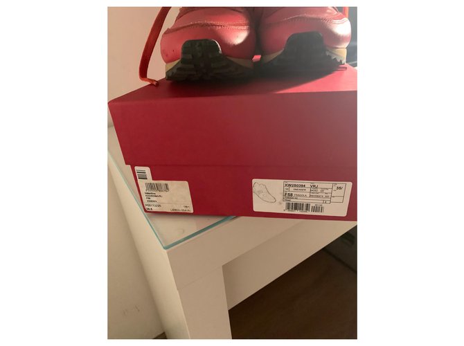 Valentino Garavani sneakers Cuir Rouge ref.170983 - Joli Closet