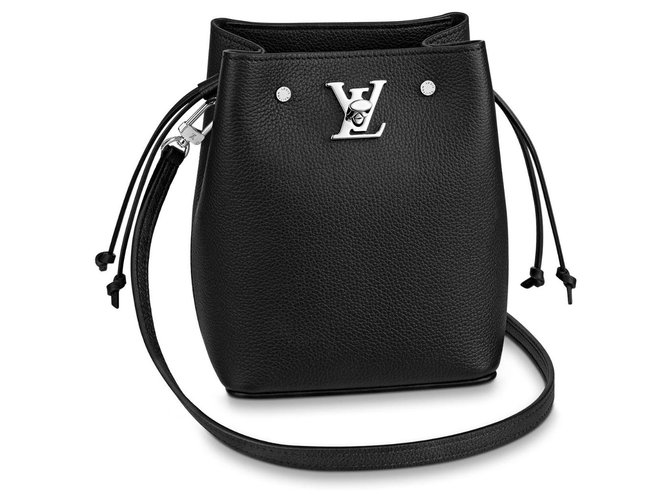 Louis Vuitton Sac LV seau nano Cuir Noir ref.173680 - Joli Closet