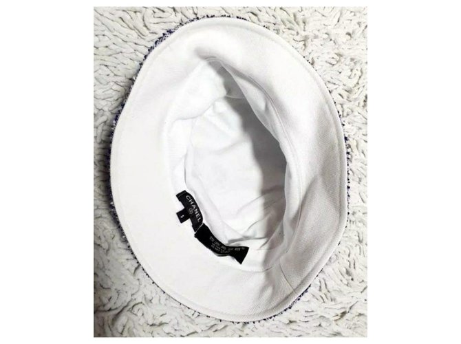Chapeaux Chanel Chapeau bob chanel neuf S Coton Blanc,Bleu Marine ref ...