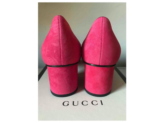 Gucci Talons Nubuck Fuschia ref.209134 - Joli Closet