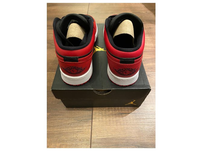 nike, Nike x jordan reverse banned bred 38 Leather ref.246452 - Joli Closet