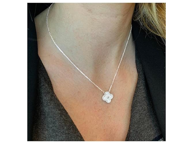 Van Cleef & Arpels Colar Van Cleefs & Arpels "Vintage Alhambra" em ouro ...