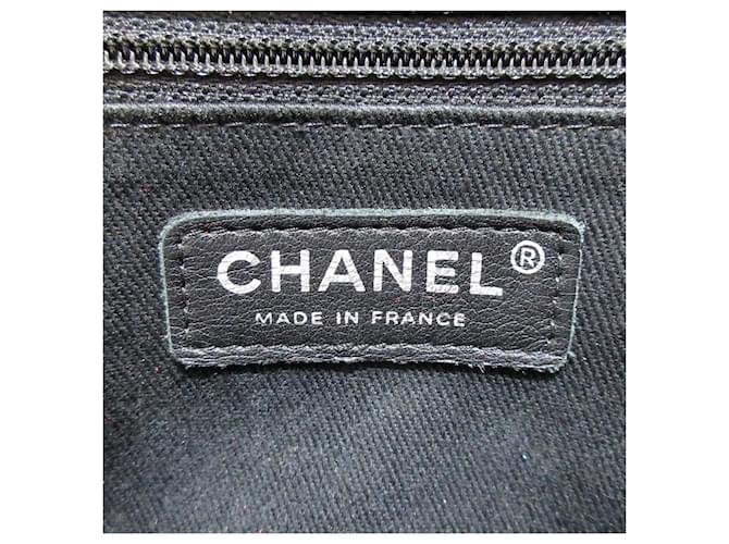 Chanel Matrasse Multiple colors Tweed ref.442699 - Joli Closet