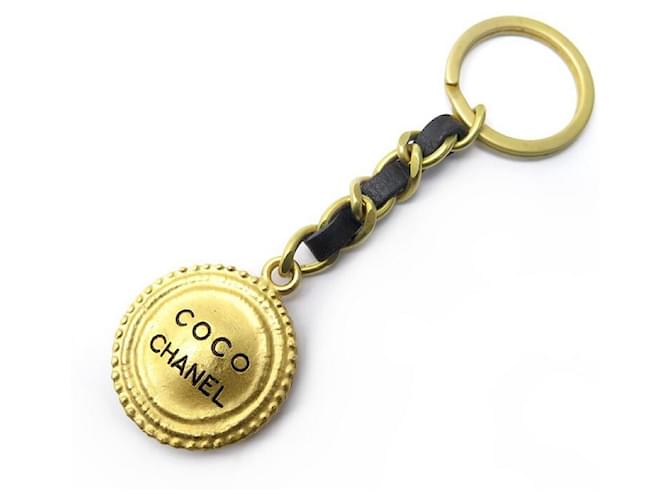 Medaillon NEW VINTAGE CHANEL KEYRING 1994 MEDALLION COCO CHARM GOLD ...