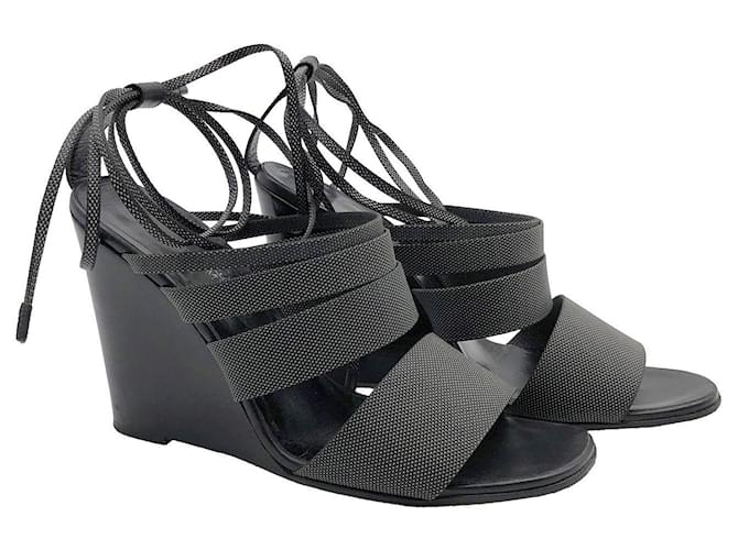 Sandales Hermès à talon bloc bois noir et brides grises ref.613144 ...