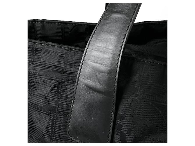 Chanel Black Leather Nylon ref.641027 - Joli Closet