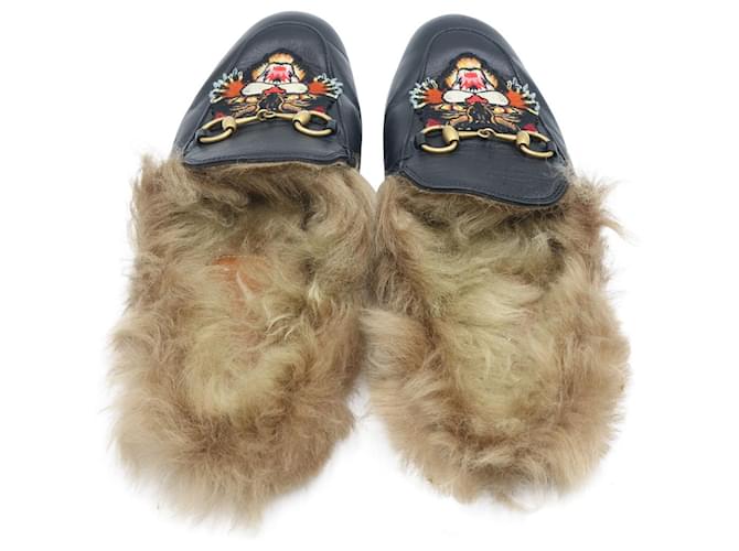Gucci Princetown slippers with Angry Cat Appliqué in Black Leather ref ...