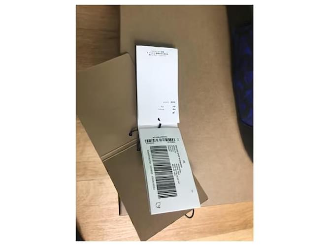 BURBERRY DEEP ROYAL BLUE PAT ref.761750 - Joli Closet