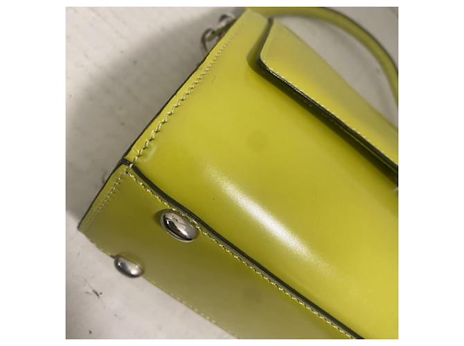 Céline Celine Green Leather ref.911875 - Joli Closet