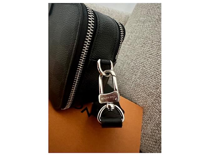 Louis Vuitton Alpha Wearable Monogram men's bag Grey Cloth ref.1019236 ...