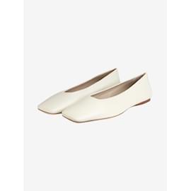 Second hand Theory Flats - Joli Closet