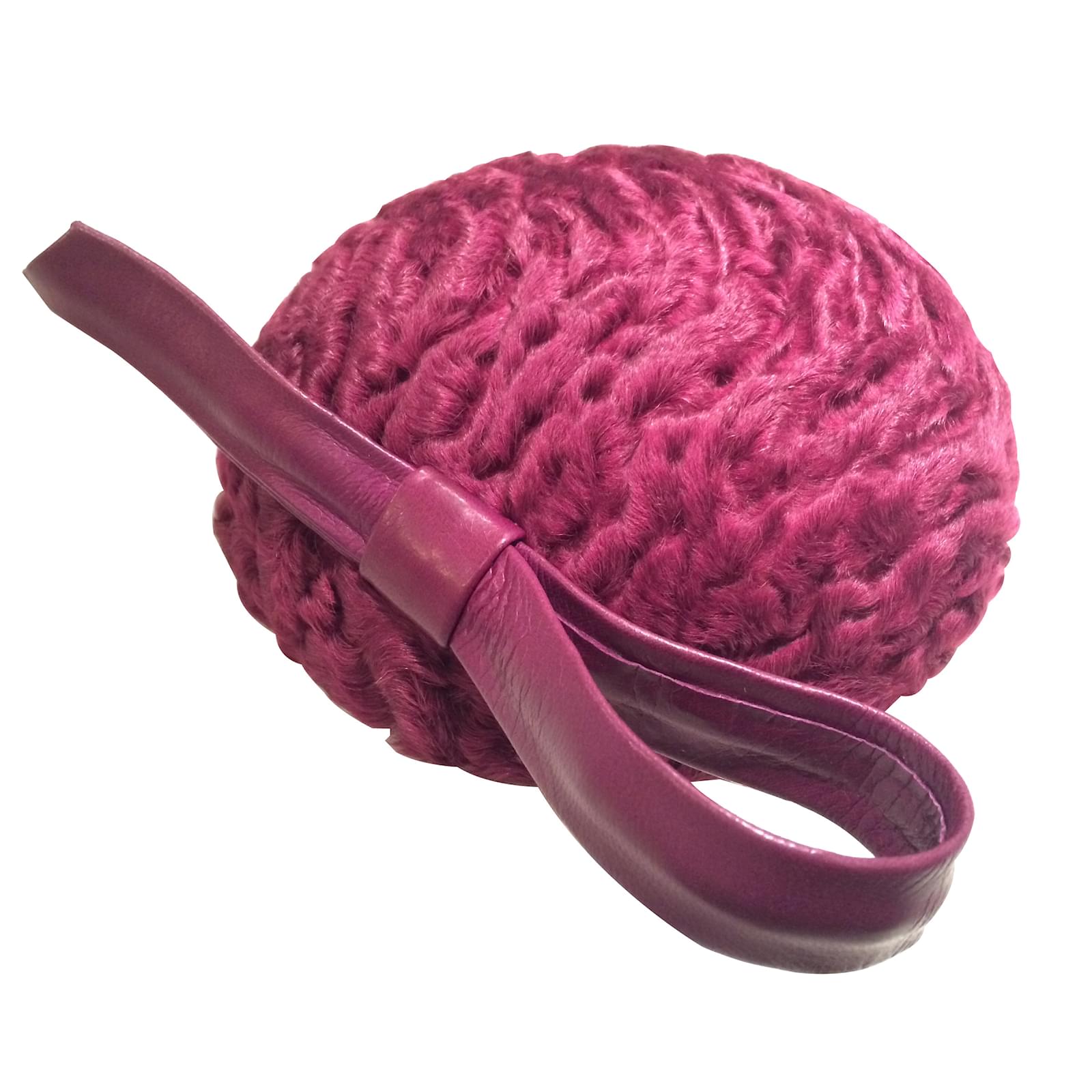 Christian Dior Hats Prune Fur ref.11523 - Joli Closet