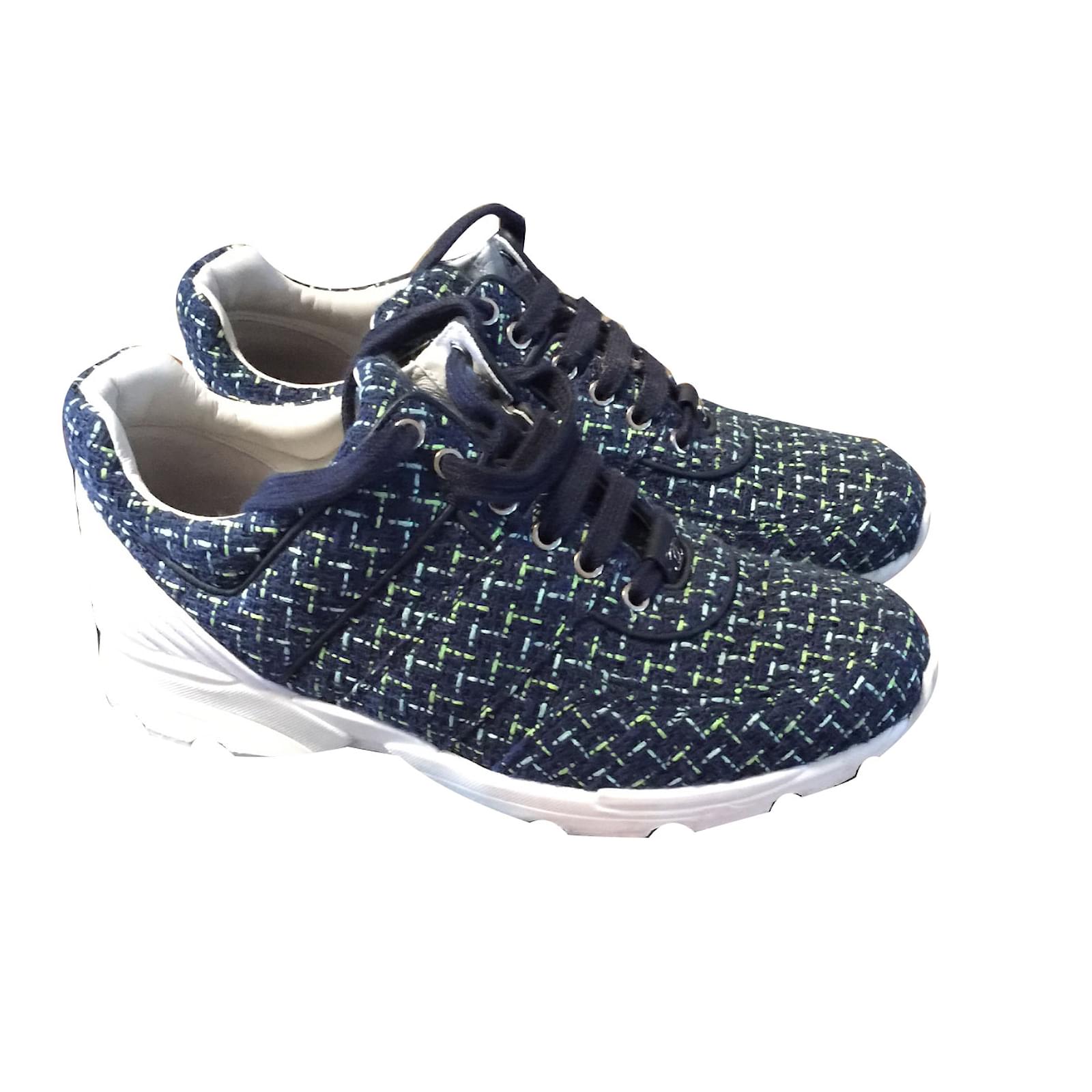 Chanel Baskets Tweed Multicolore ref.46947 - Joli Closet