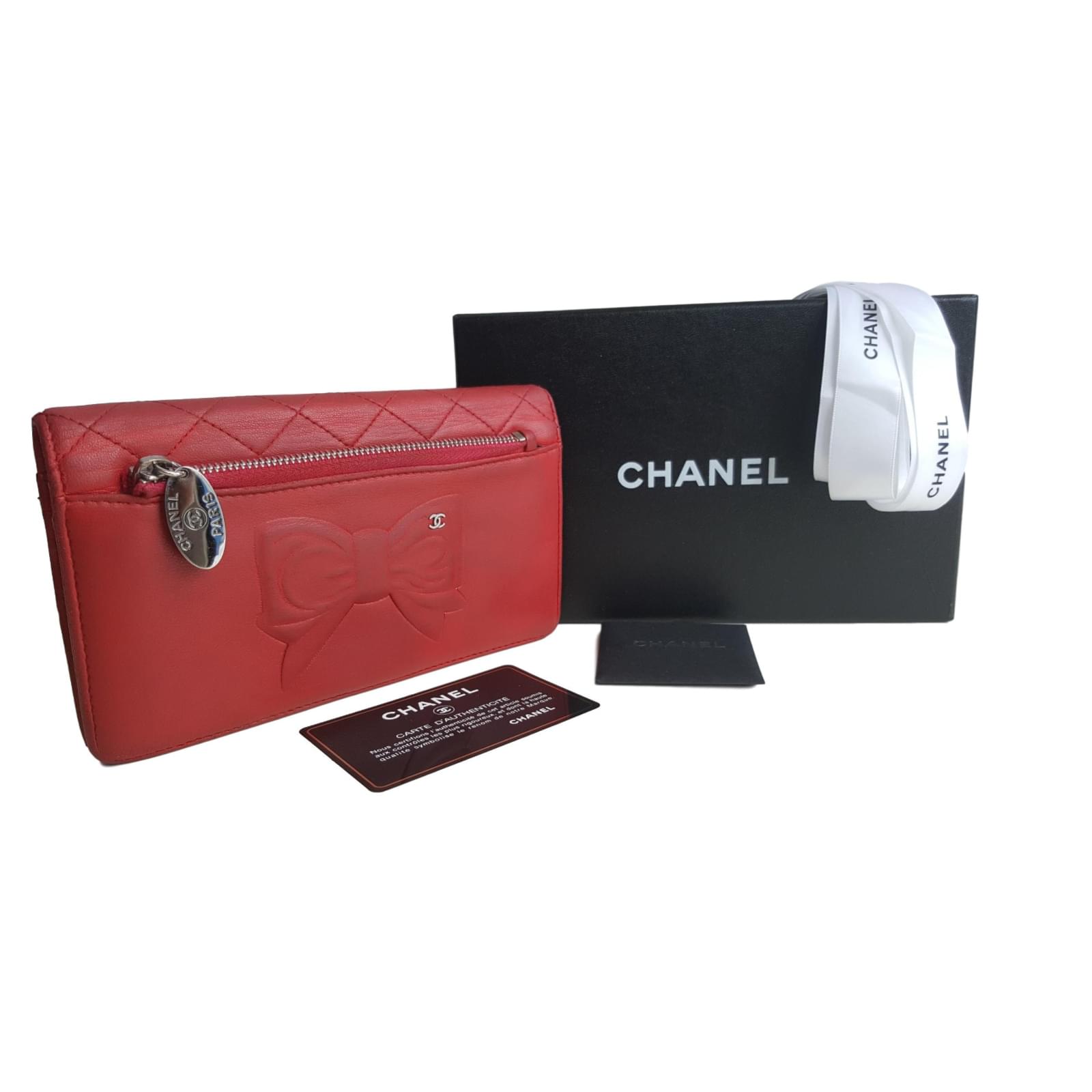 Chanel Wallets Red Leather ref.56722 - Joli Closet