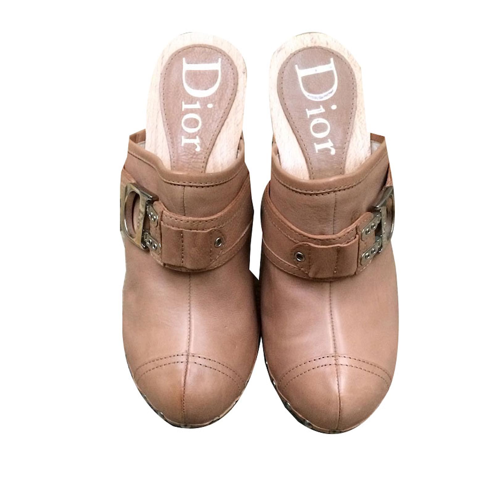 Dior Clogs Beige Leather Wood ref.57178 - Joli Closet