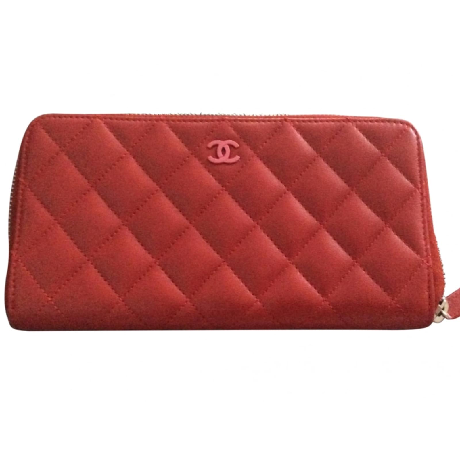 Chanel Wallets Red Leather ref.61179 - Joli Closet