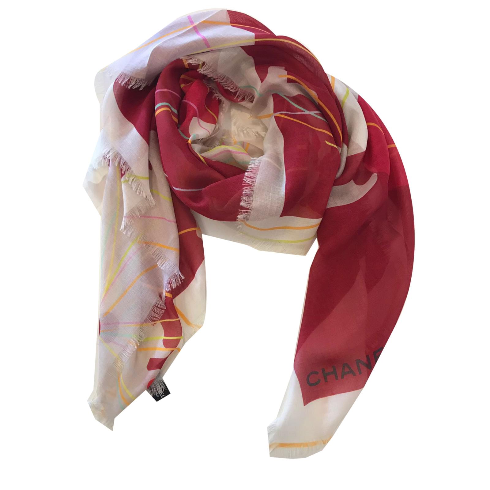 Chanel Scarves Red Modal ref.63633 - Joli Closet
