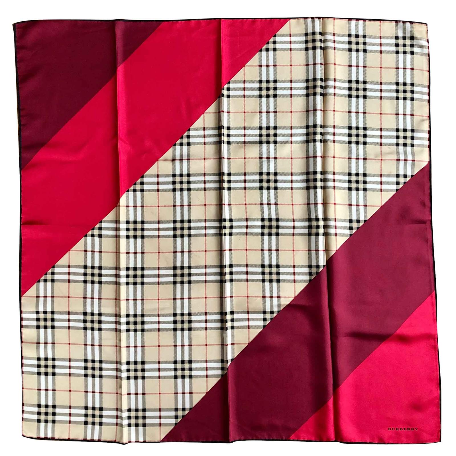 Burberry Foulards de soie Rouge Beige Bordeaux ref.106754 - Joli Closet