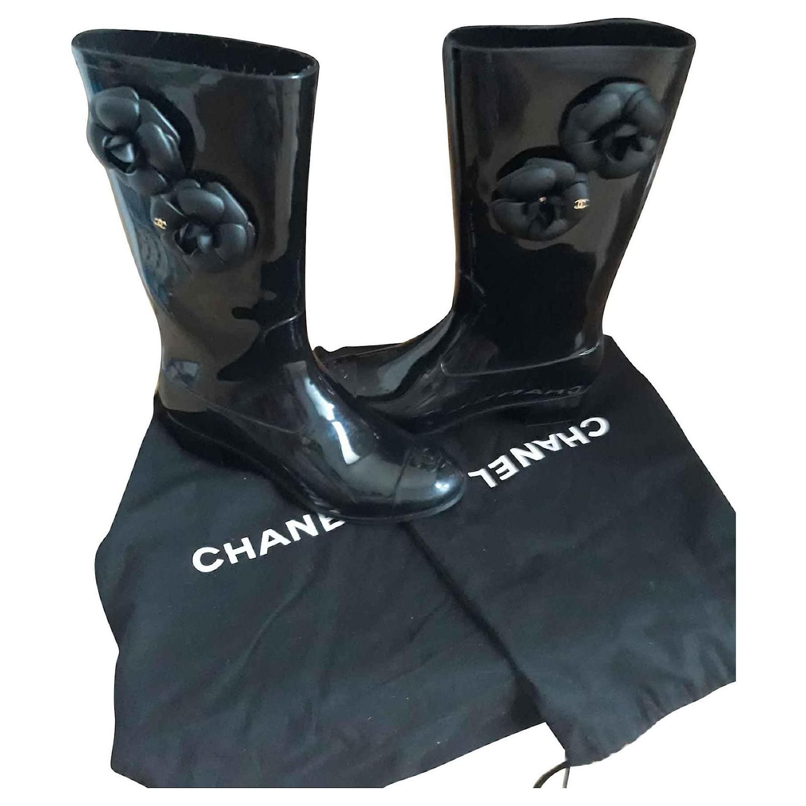Chanel camélia Caoutchouc Noir ref.121496 - Joli Closet