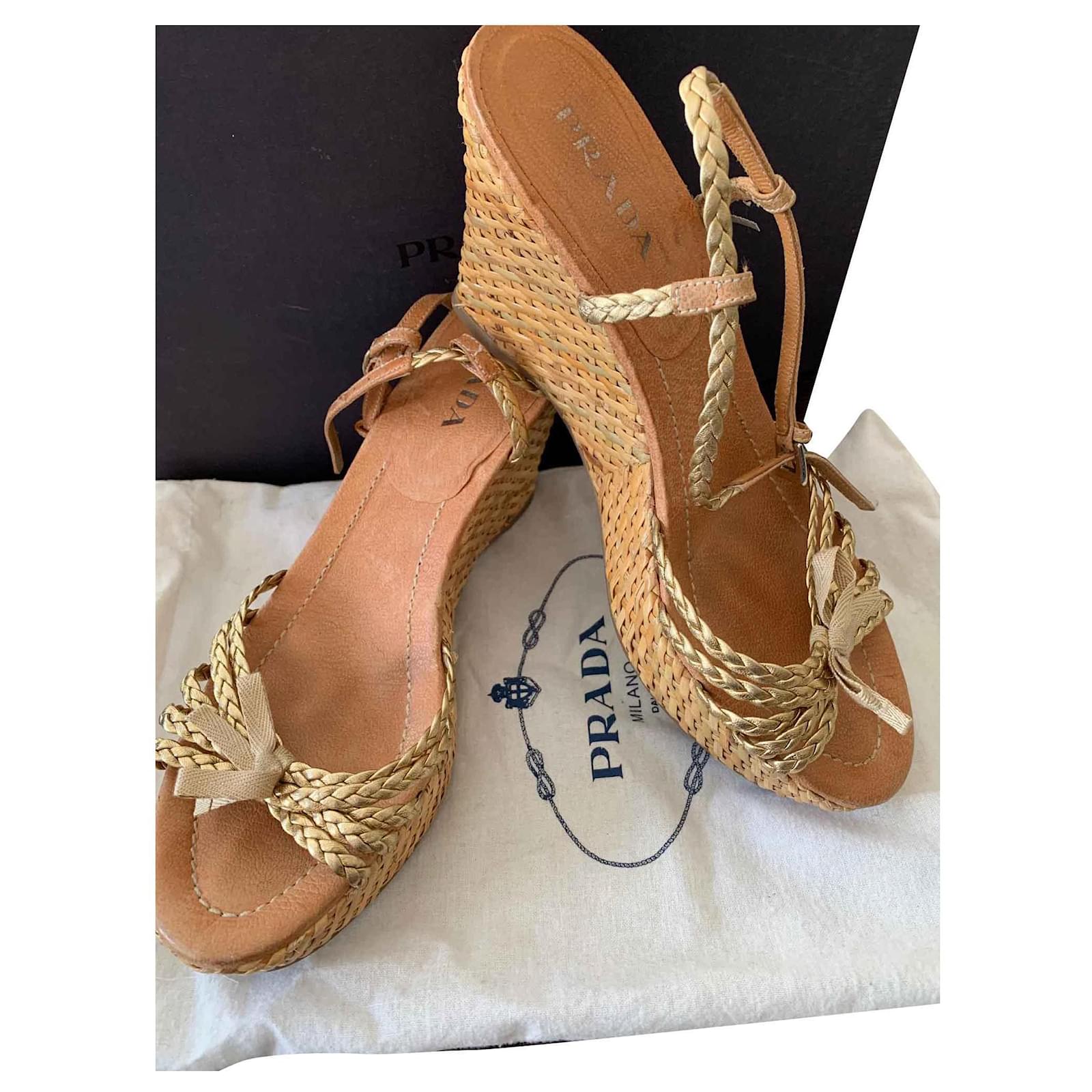Prada Sandals Golden Wicker ref.123772 - Joli Closet