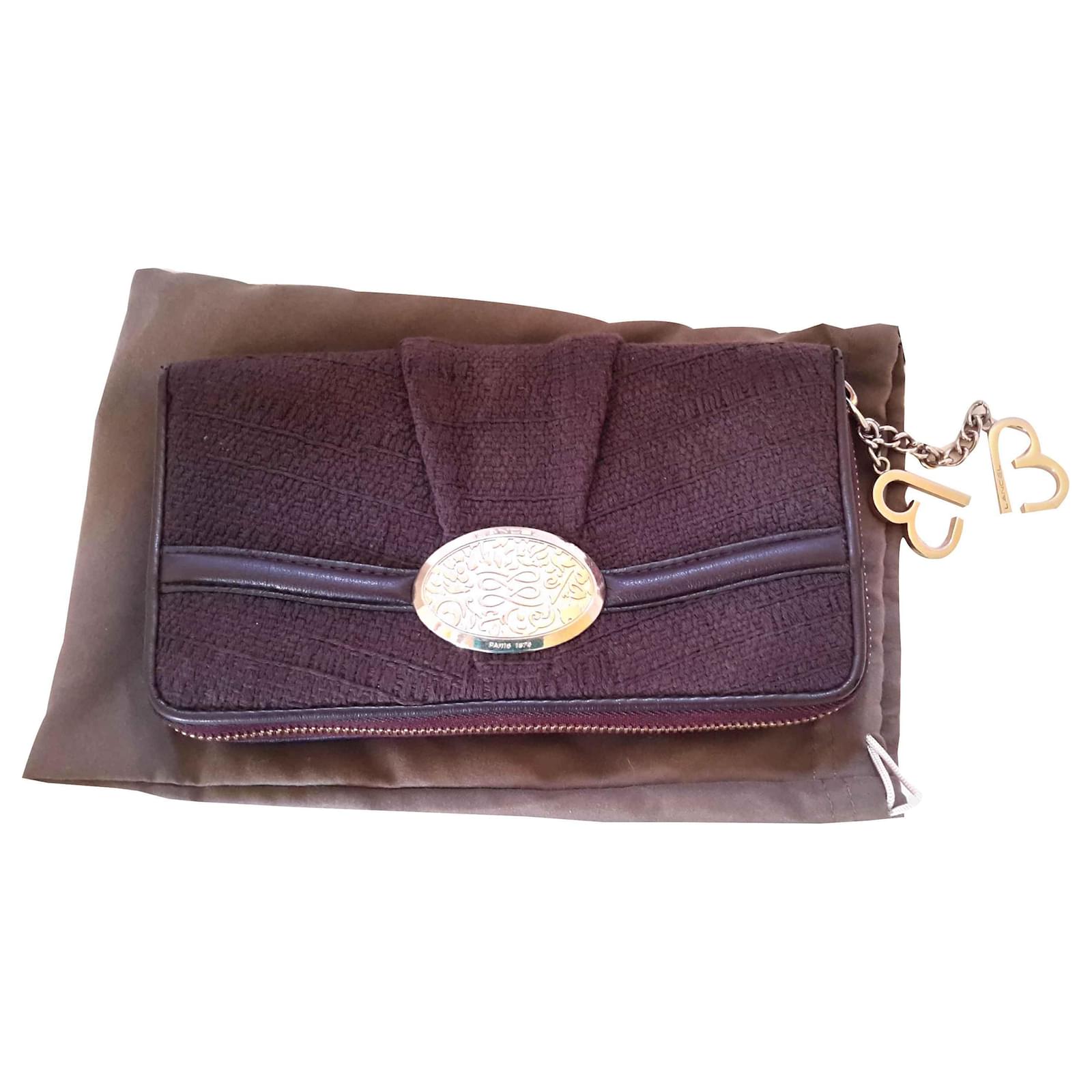 Lancel model Brigitte Bardot Prune Leather ref.124963 - Joli Closet