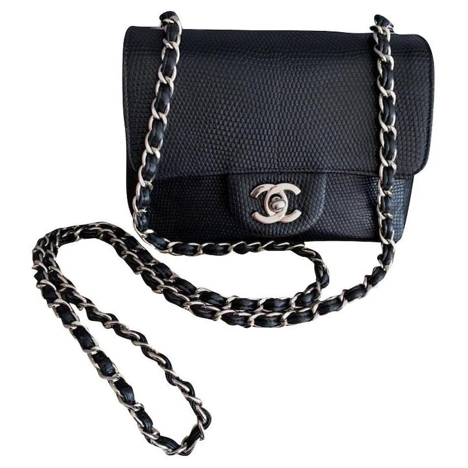 Chanel mini Black Leather ref.157537 - Joli Closet