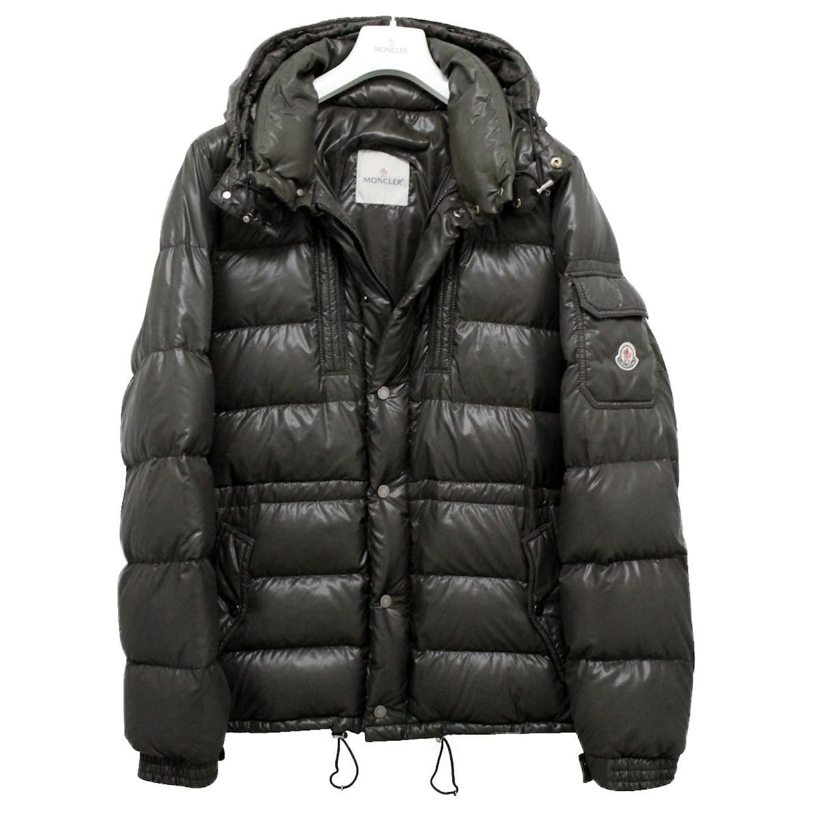 Moncler Real Down Coat Polyamide Marron ref.158406 - Joli Closet