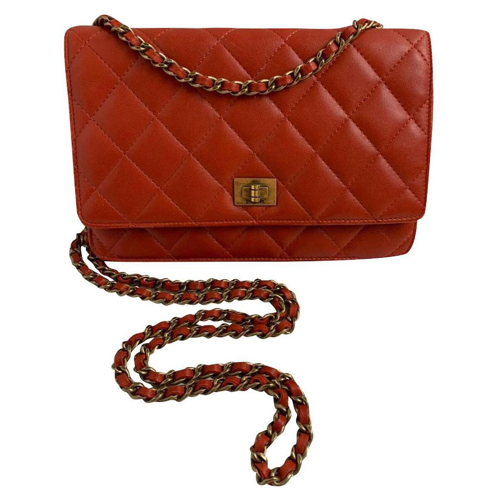 Chanel Woc Red Leather ref.163551 - Joli Closet