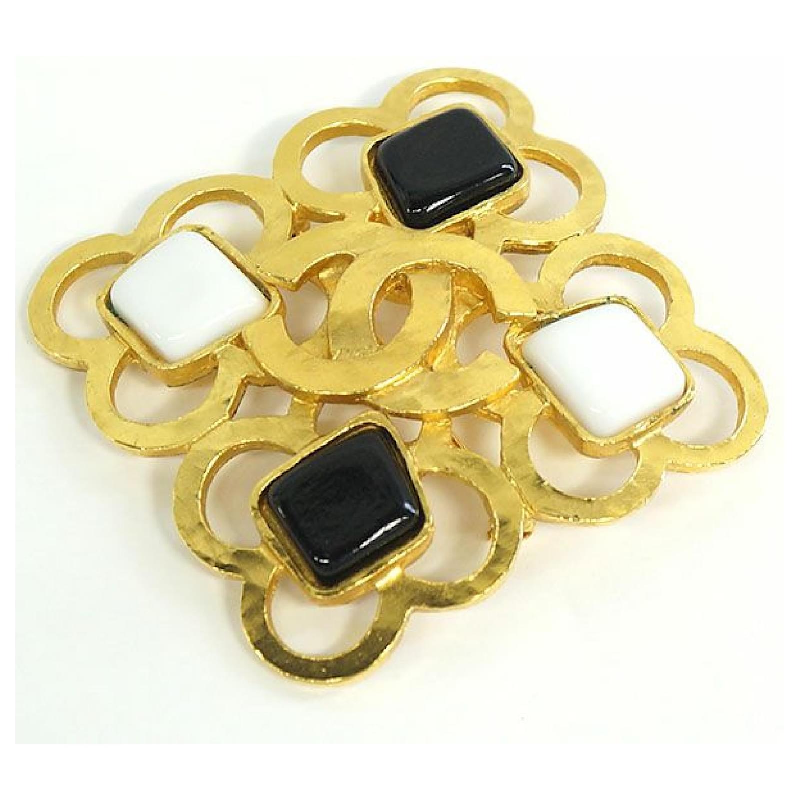 Broche CHANEL coco mark GP noir x blanc ref.211928 - Joli Closet