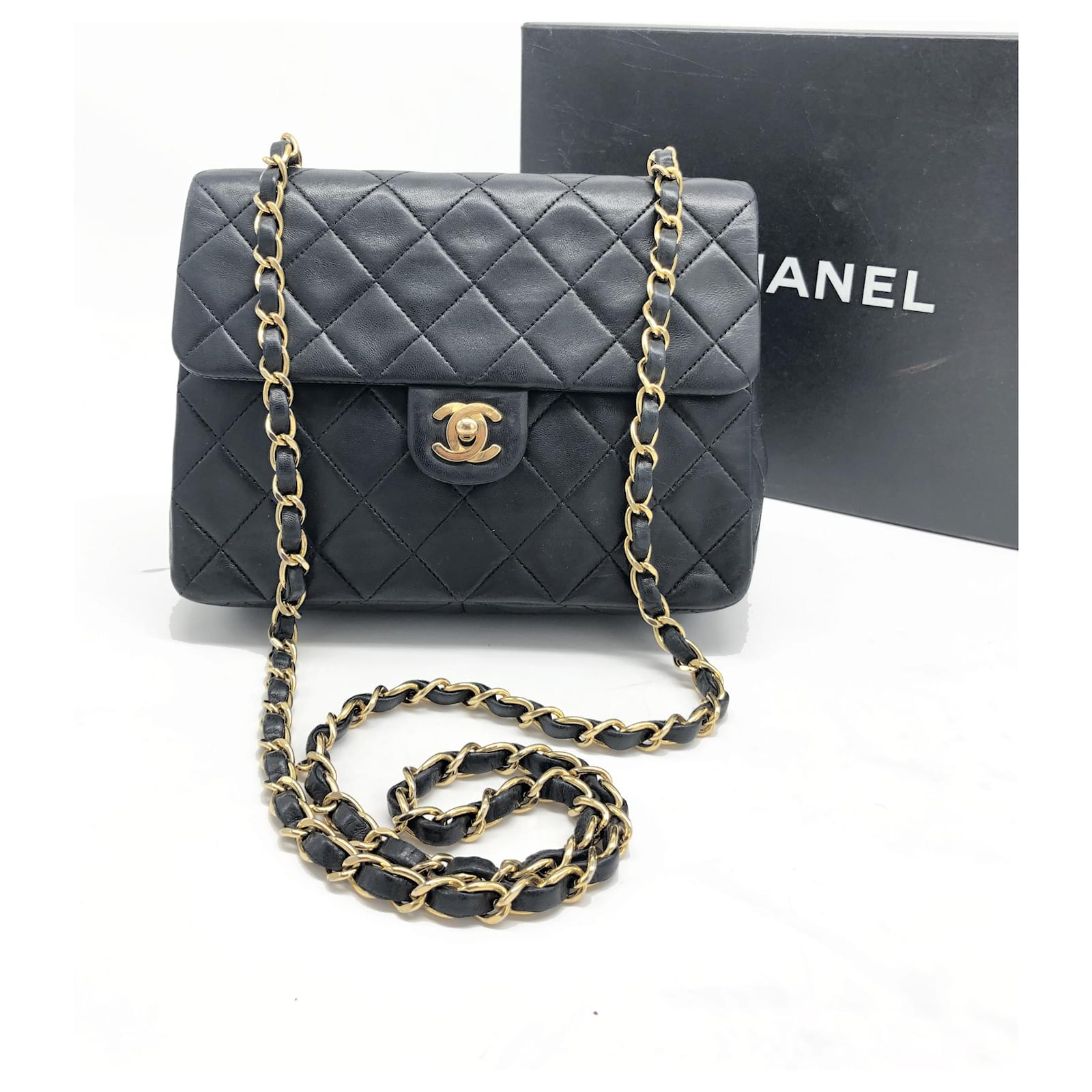 Chanel mini classic Black Lambskin ref.222649 - Joli Closet