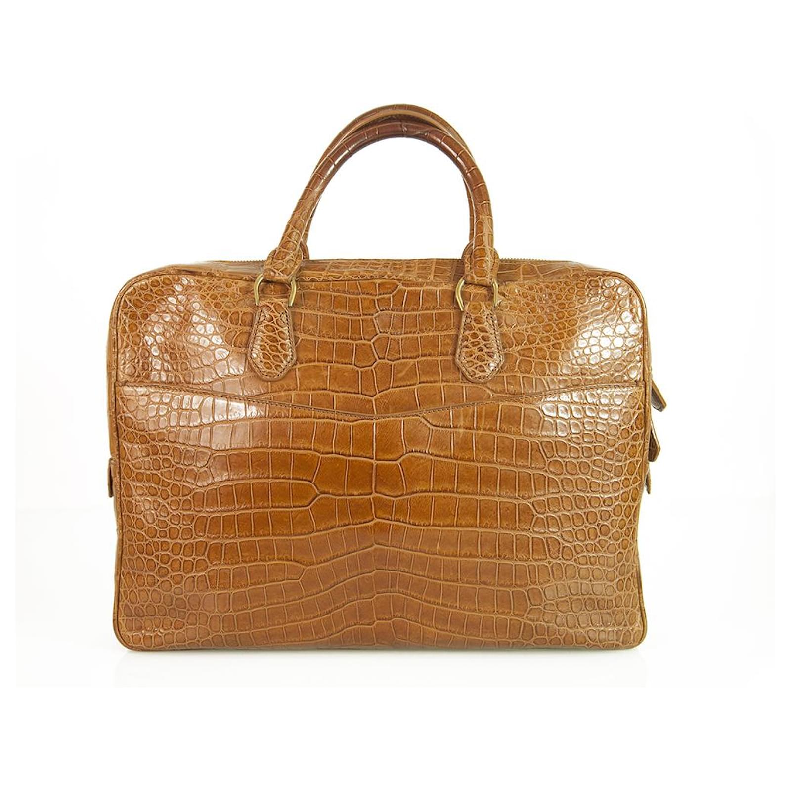 SAC SLIP EN CUIR CROCODILE MARRON ALFRED DUNHILL AW14 Cuirs exotiques ...