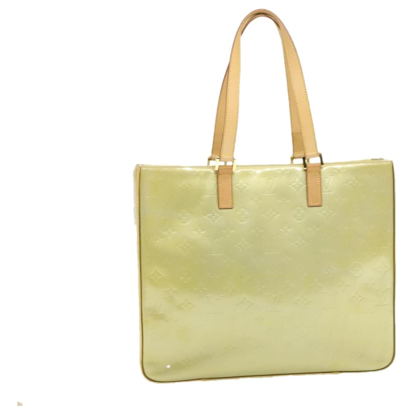 Louis Vuitton Columbus Yellow Patent leather ref.250296 - Joli Closet