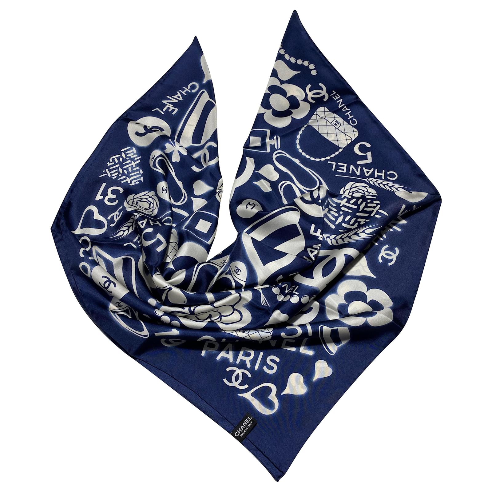 Chanel foulard White Blue Silk ref.260533 - Joli Closet