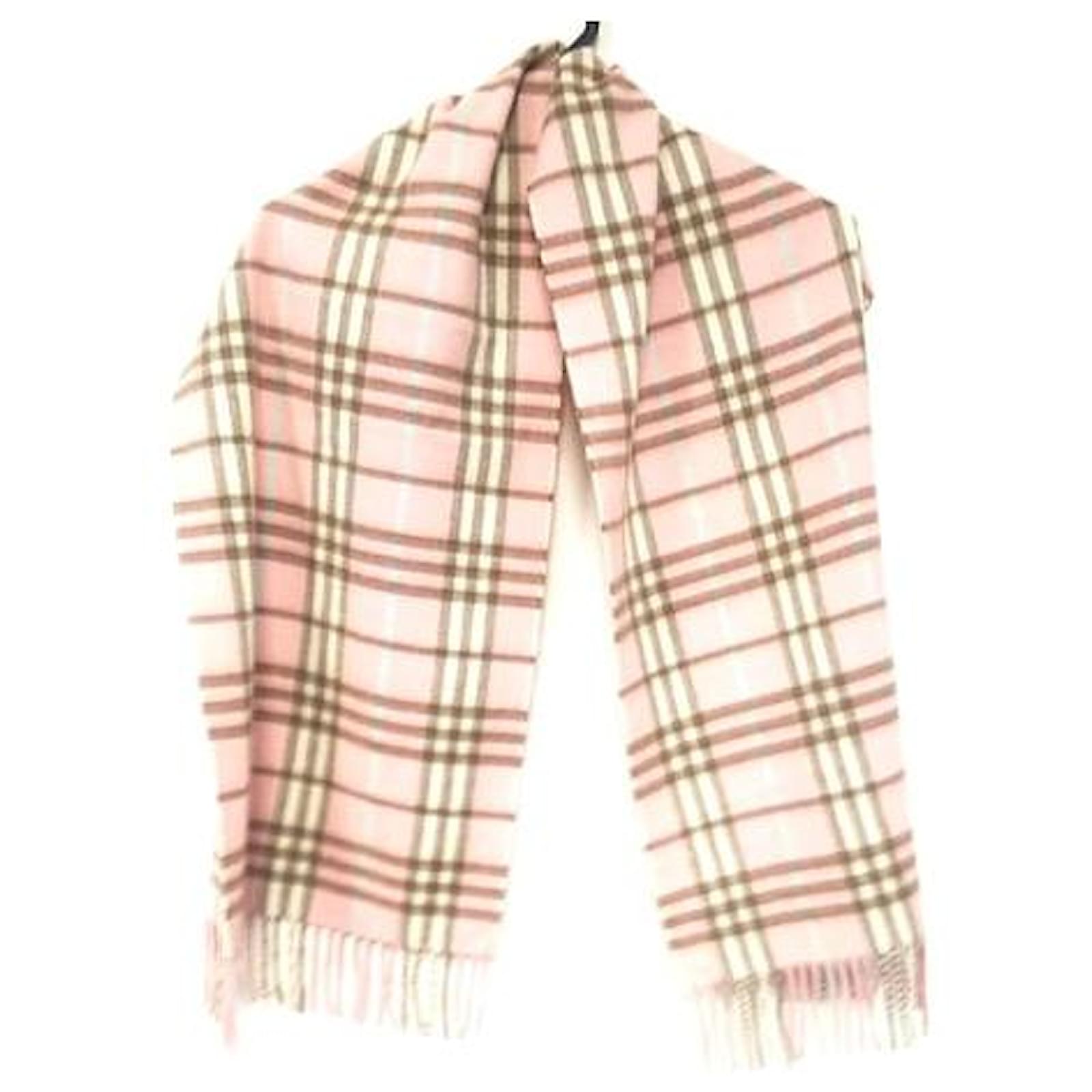 Burberry scarf Multiple colors Wool ref.278310 - Joli Closet