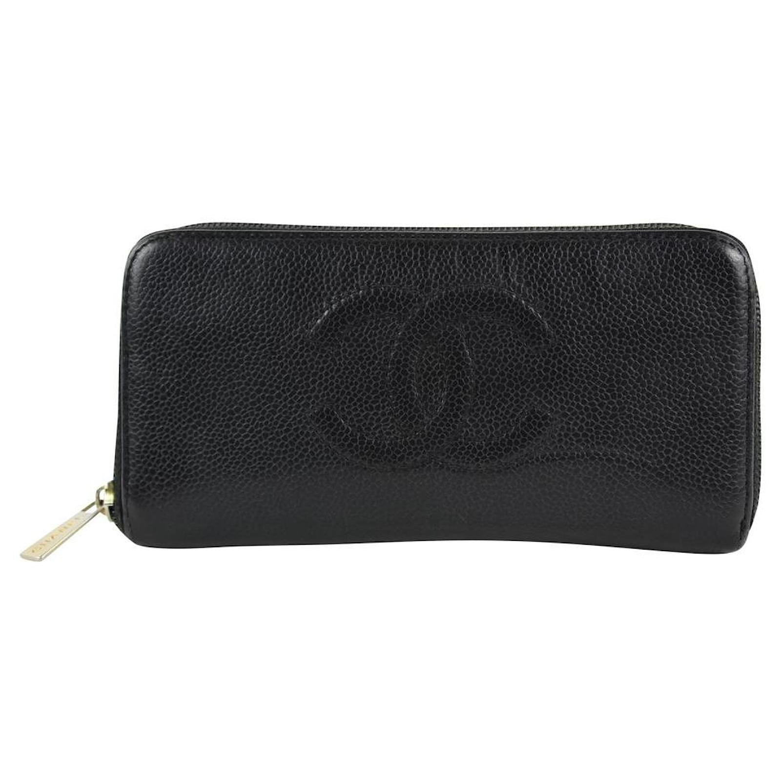 Chanel Portefeuille zippé à gousset en L avec logo CC en cuir caviar ...