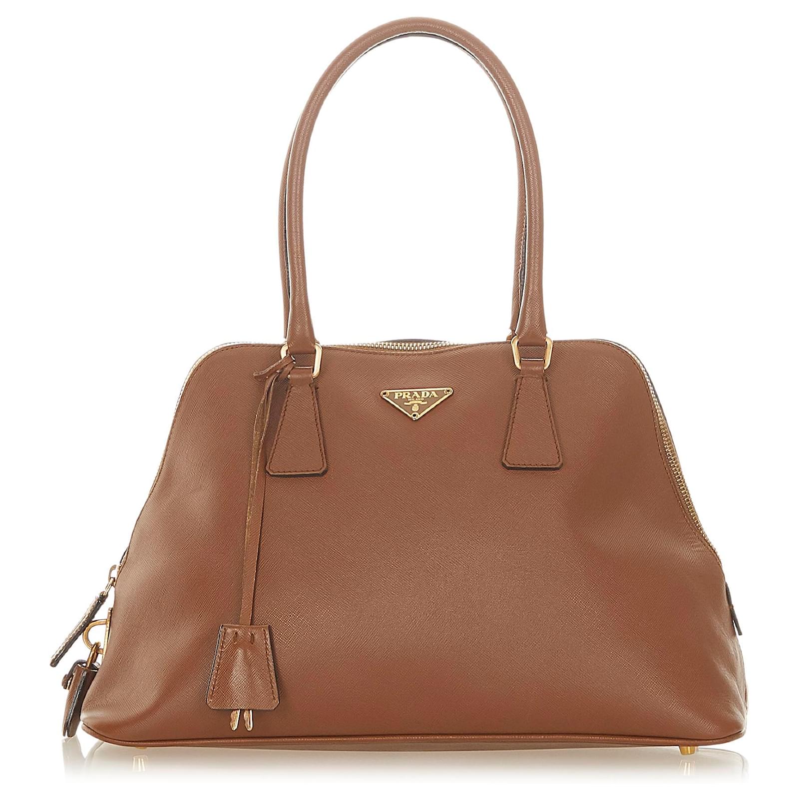 Prada Braune Lederhandtasche Kalbähnliches Kalb ref.306494 - Joli Closet