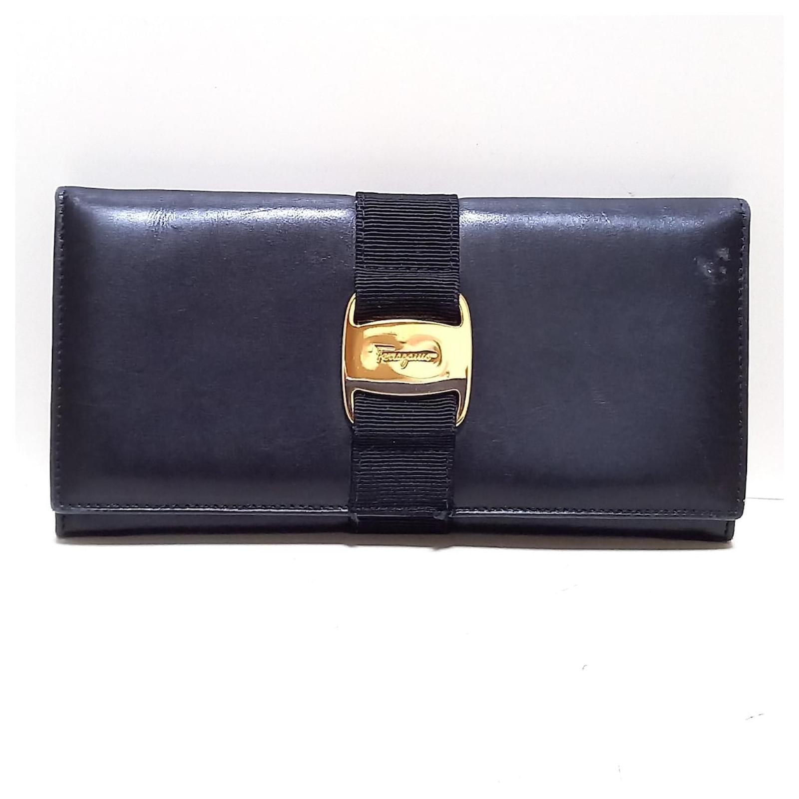 Salvatore Ferragamo Wallet Black Leather ref.338456 - Joli Closet