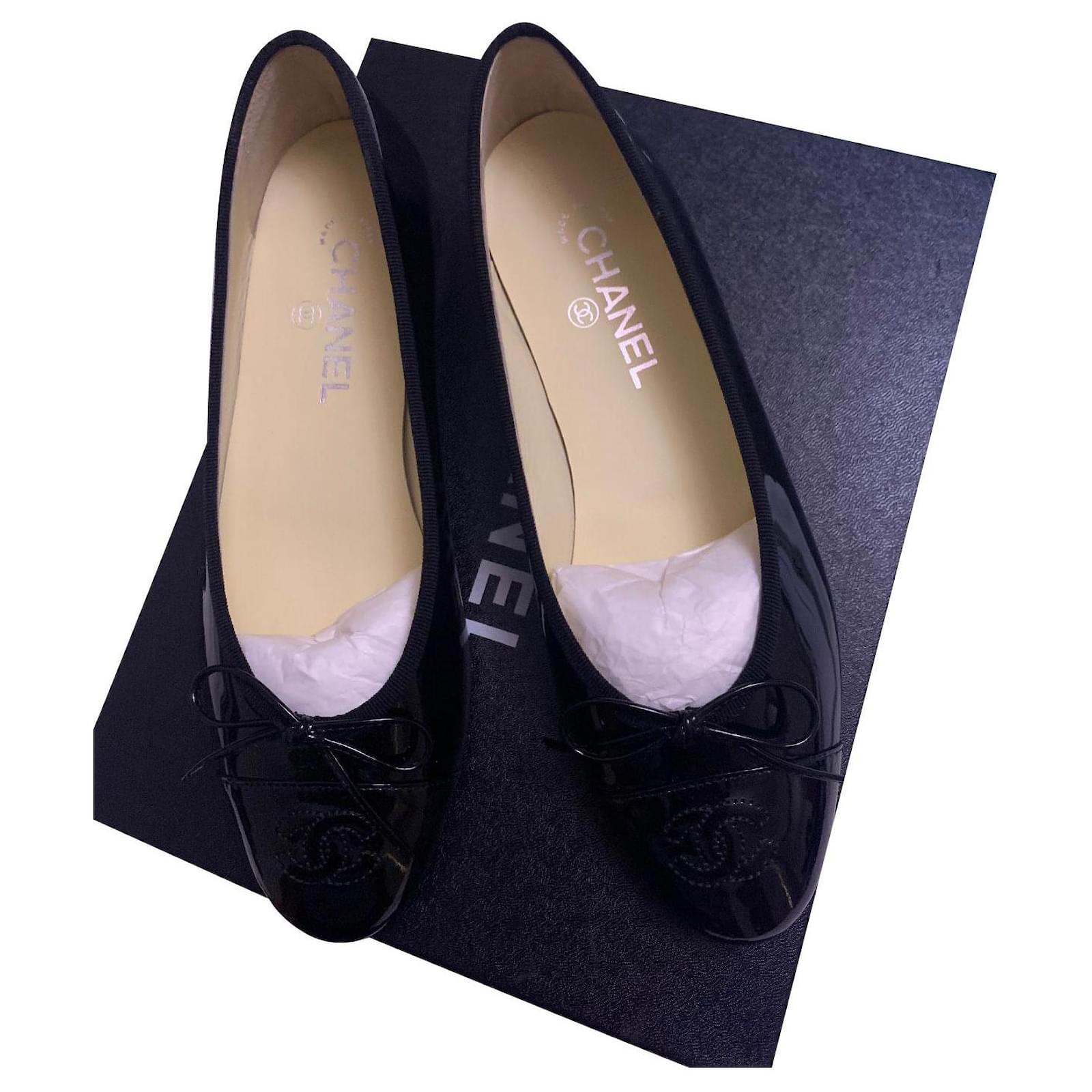 Chanel Ballerinas Black Patent leather ref.344371 - Joli Closet