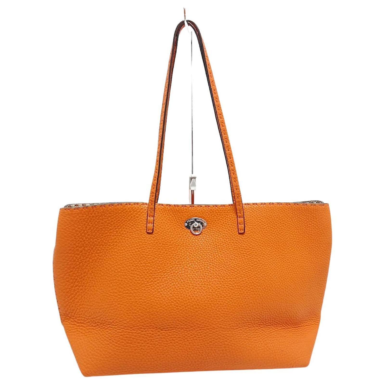 Fendi Carla Orange Leather ref.354887 - Joli Closet