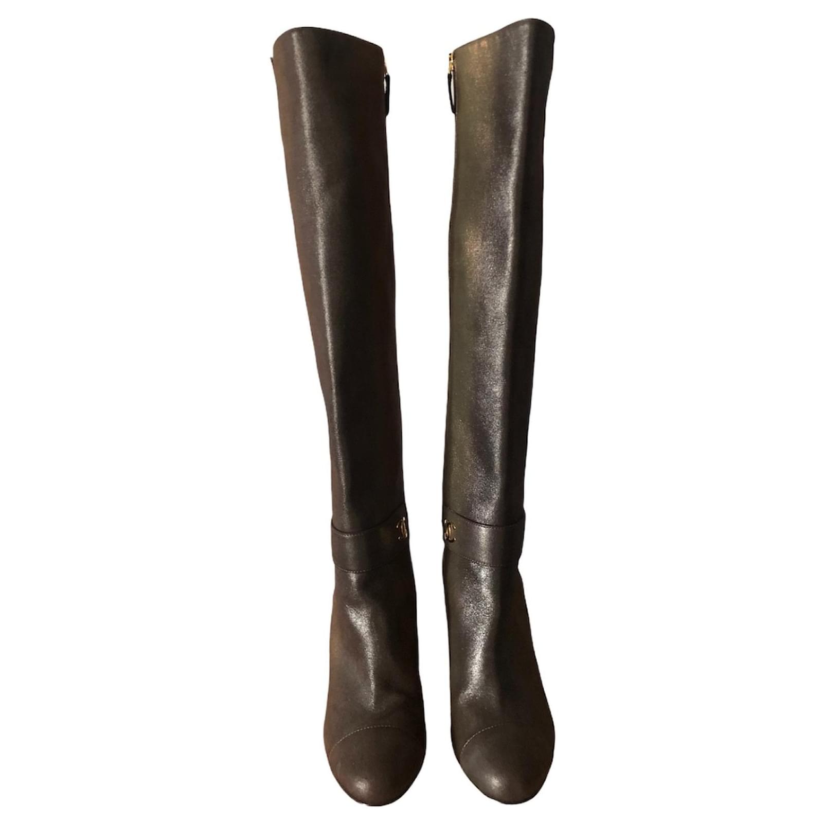 Bottes Chanel en cuir bronze doré ref.356768 - Joli Closet