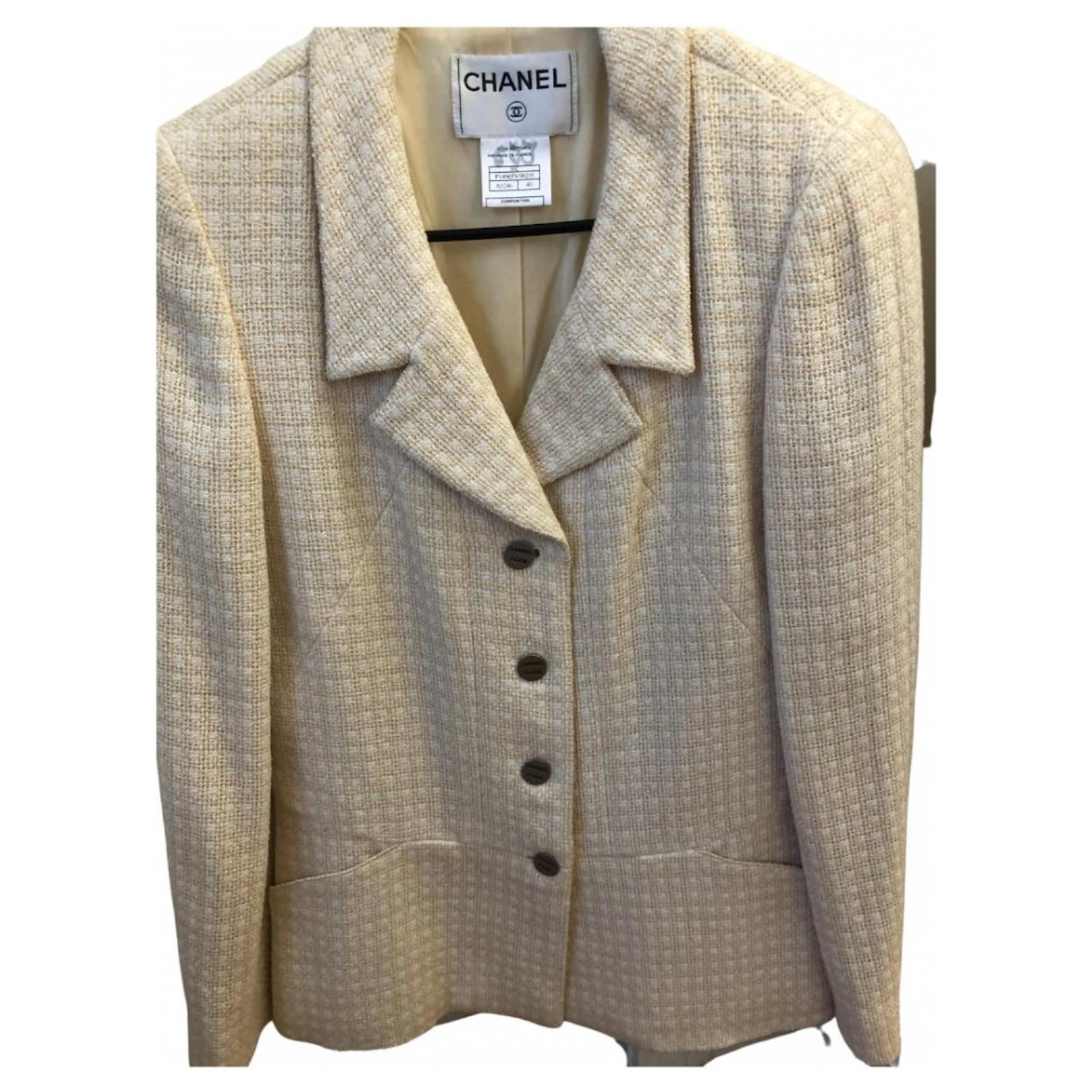 Chanel Jackets Cream Silk Wool Tweed ref.357952 - Joli Closet