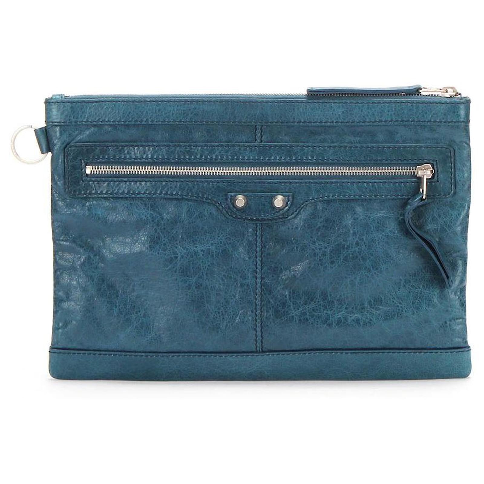 Balenciaga Classic Clip M Clutch Bag 273022 in blue Leather ref.358808 ...