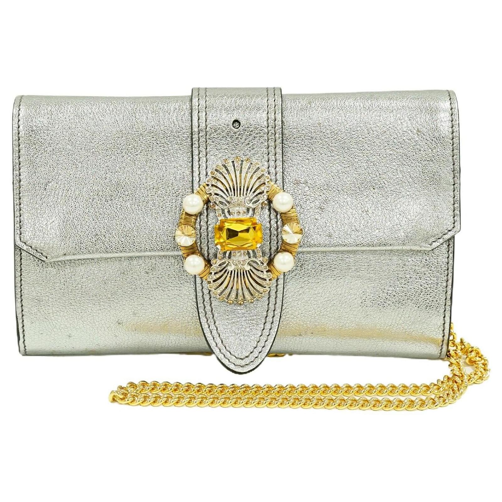Miu Miu Handtasche Silber Leder ref.366113 - Joli Closet