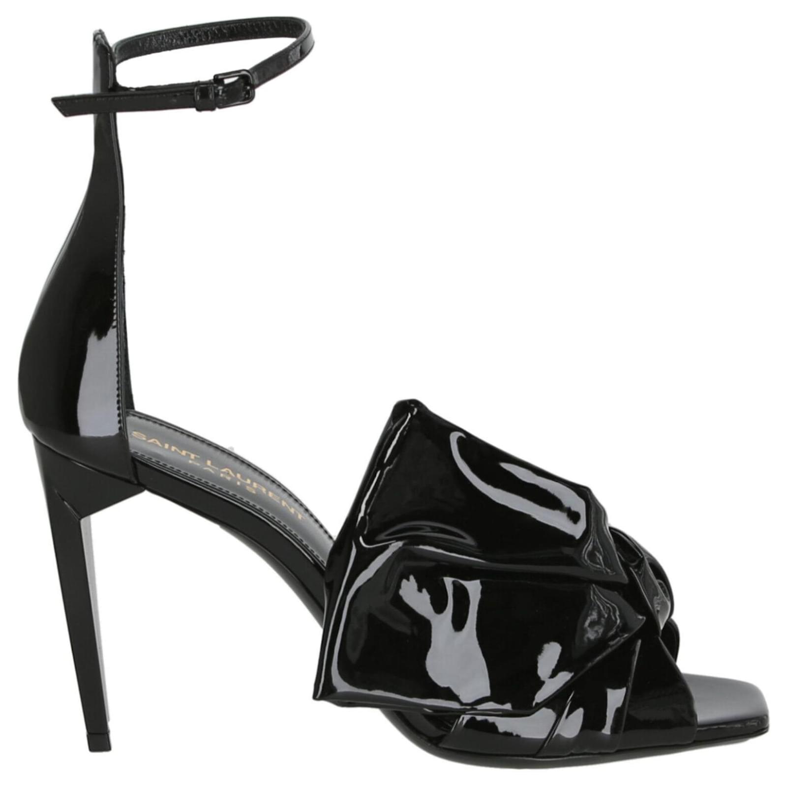 Saint Laurent Escarpins Freja en cuir verni Noir ref.394988 - Joli Closet