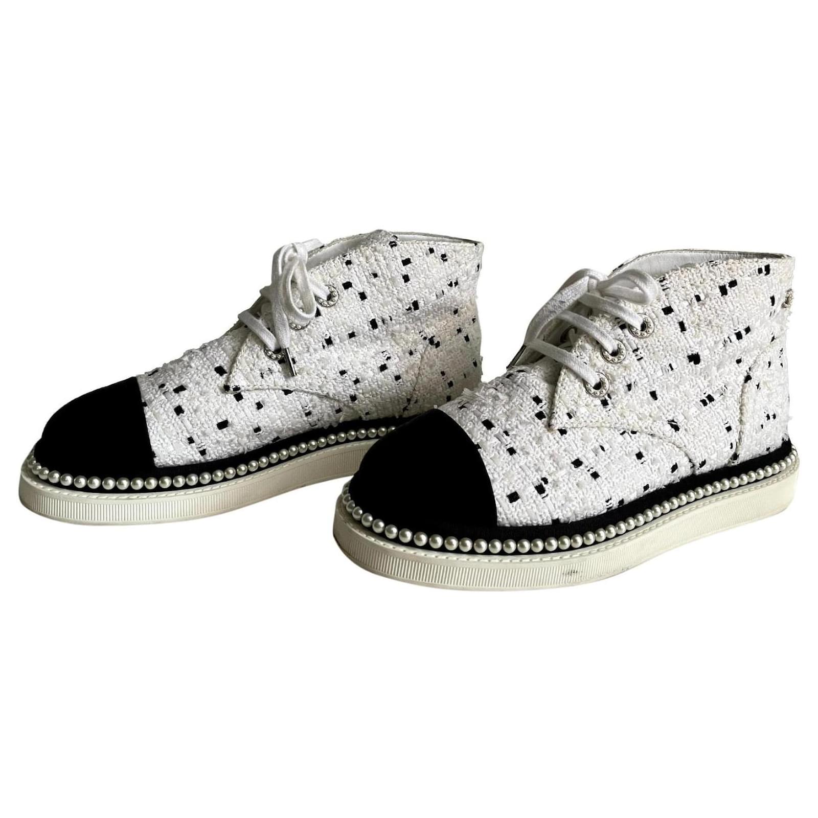 Chanel tweed trainers White ref.397114 - Joli Closet