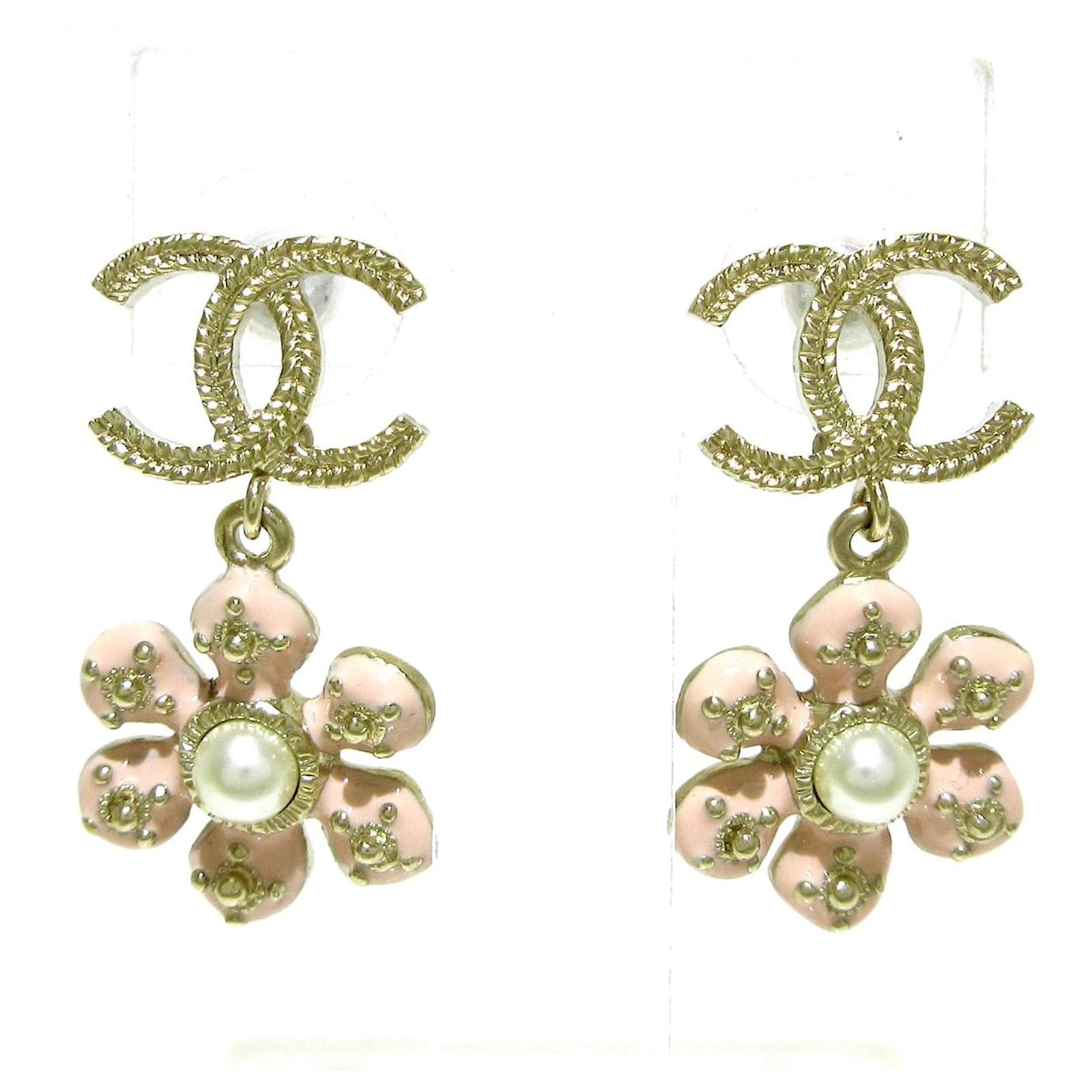 Boucle d oreille chanel Métal Doré ref.397953 - Joli Closet