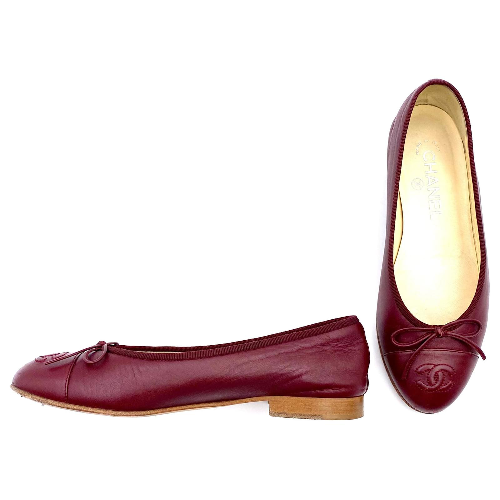 Chanel ballerinas in burgundy leather Red Dark red ref.403485 - Joli Closet