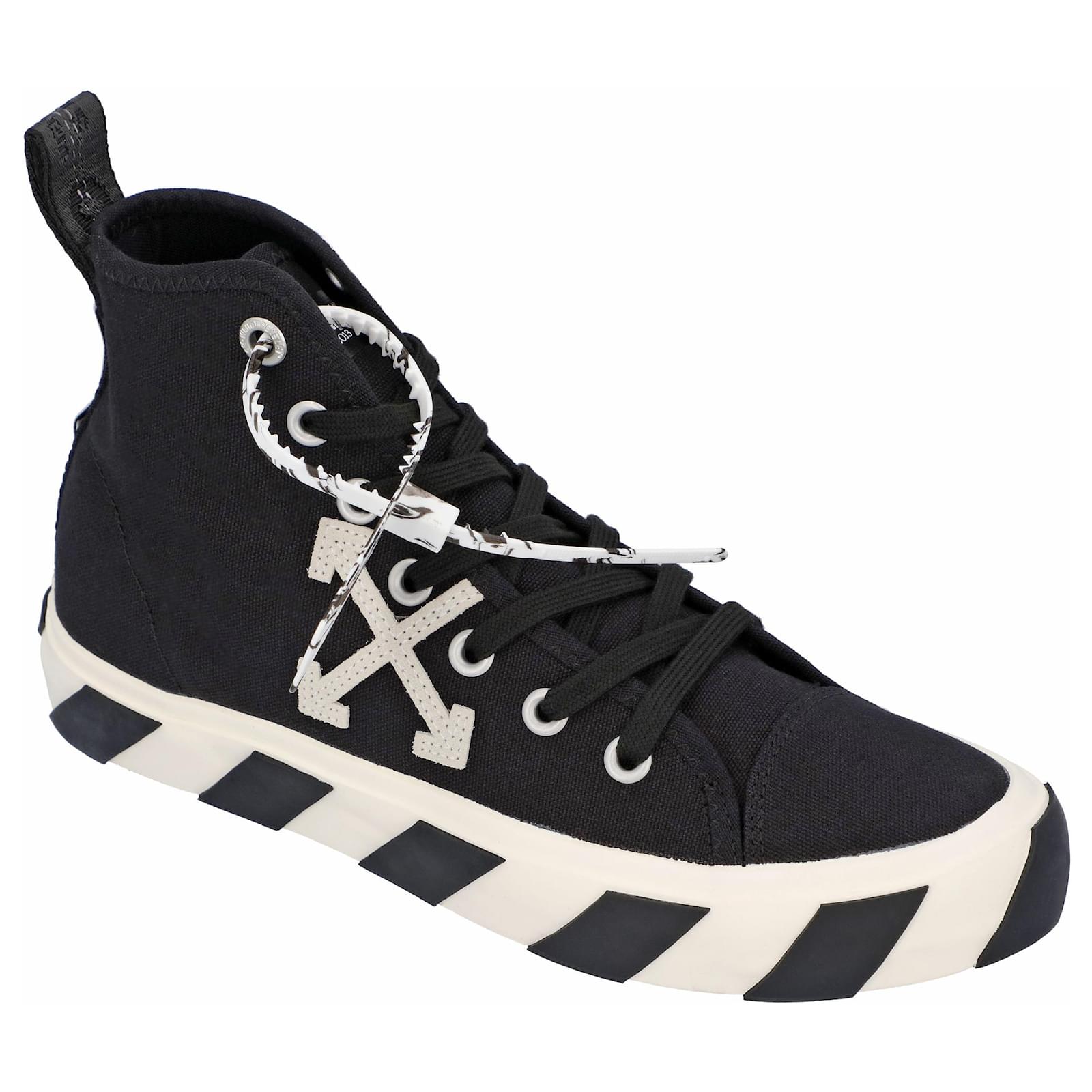 Off White Off-White Vulcanized mid-top sneakers Black Cotton ref.415487 ...