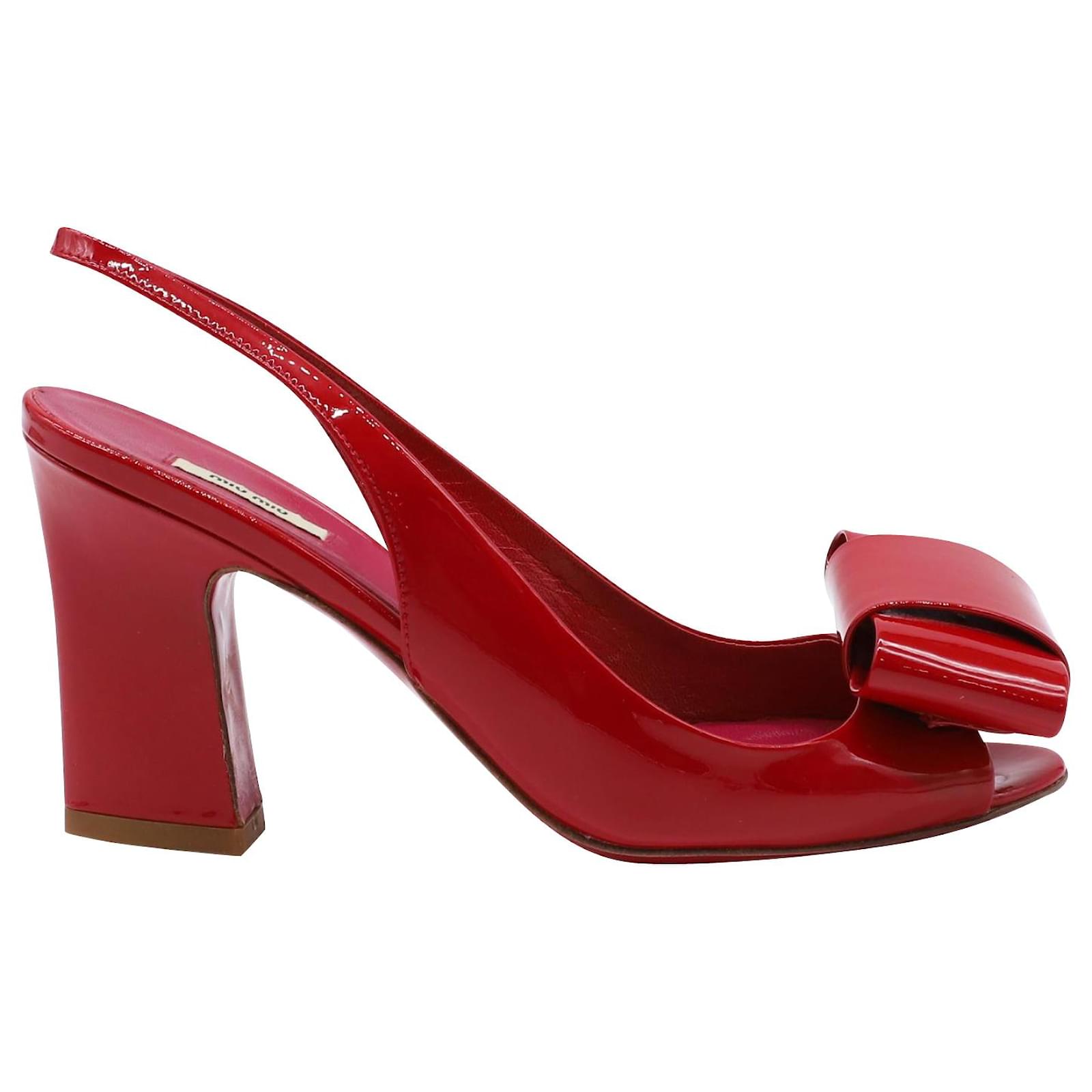 Miu Miu Vernice Slingback Heels in Red Leather ref.428499 - Joli Closet