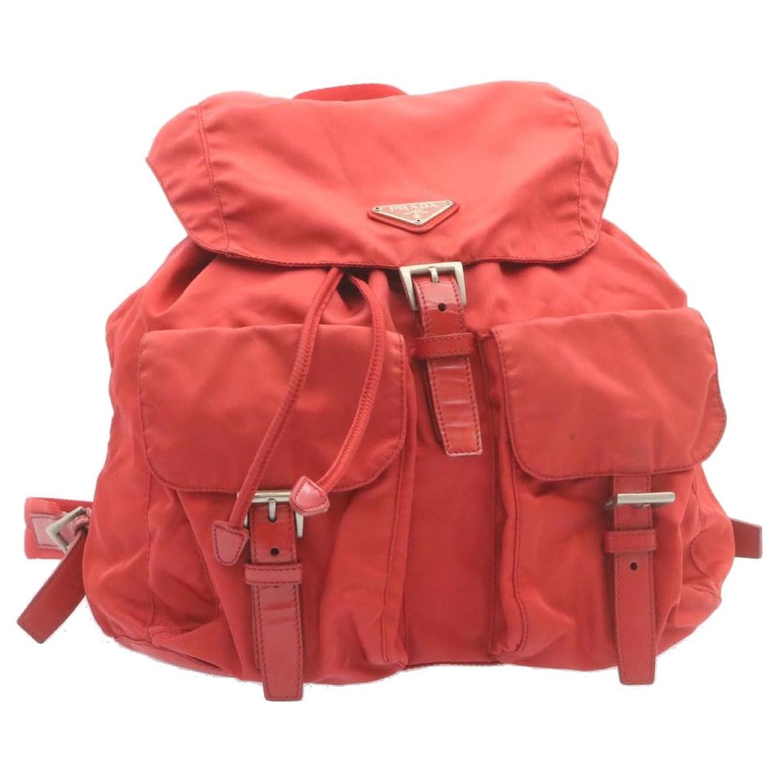 Prada backpack Red Synthetic ref.437039 - Joli Closet